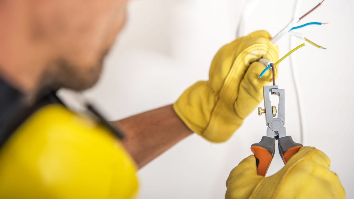 The tell-tale signs your home needs electrical rewiring | Level